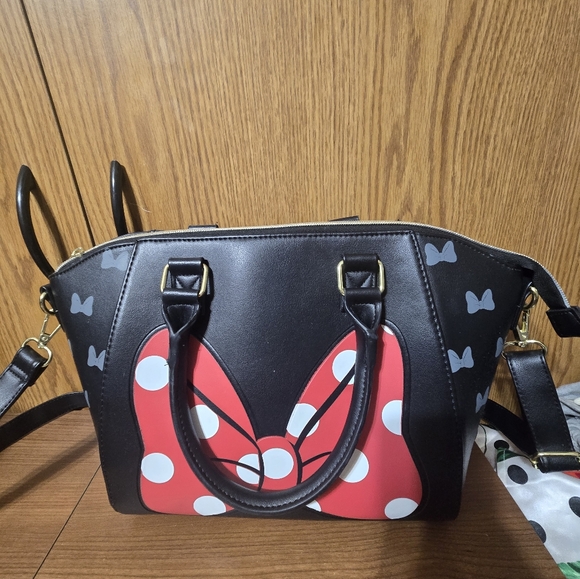 Loungefly | Bags | Loungefly Minnie Mouse | Poshmark
